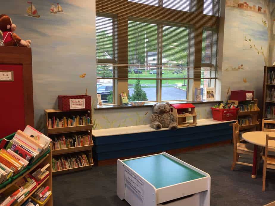 Waukesha County Public Library - Pewaukee Library • Lake Country Family Fun